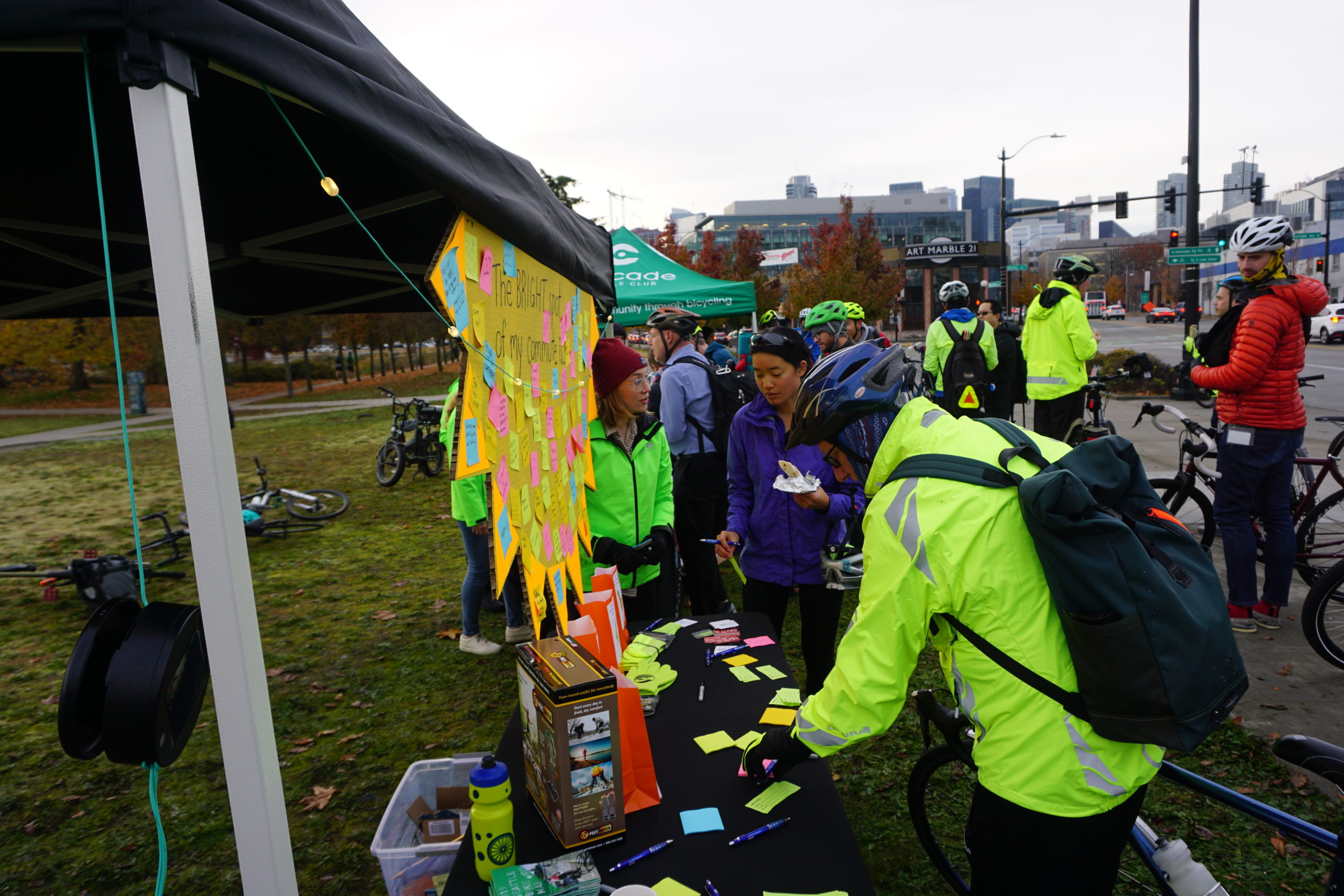 Light Up Your Trip 2022 - Commute Seattle